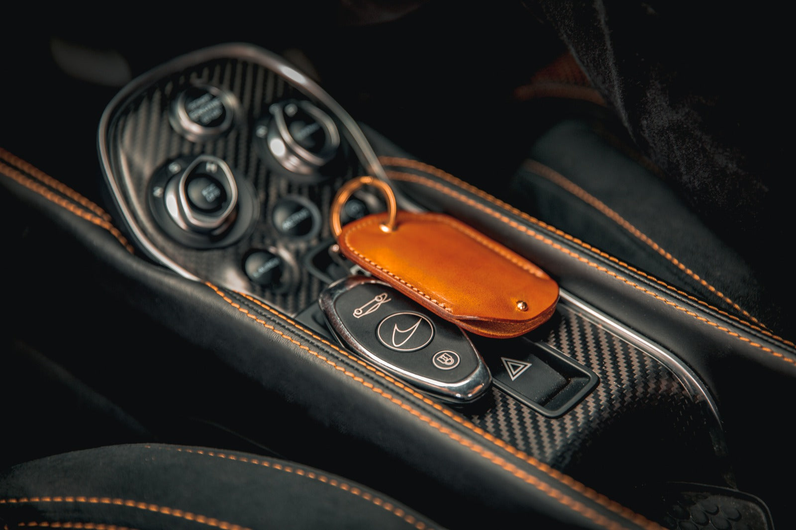 McLaren Tracker Holder – Coupland Leather